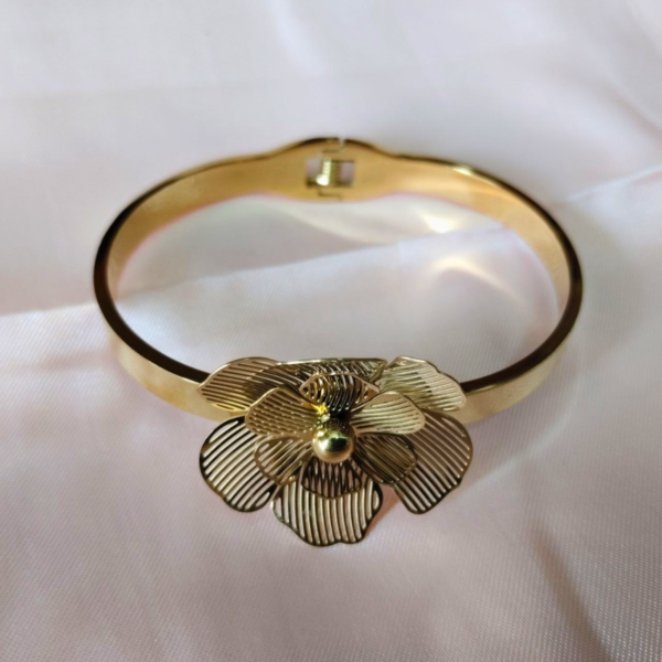 Flora Stainless Steel Layered Gold Flower Bangle - Lucky Charms